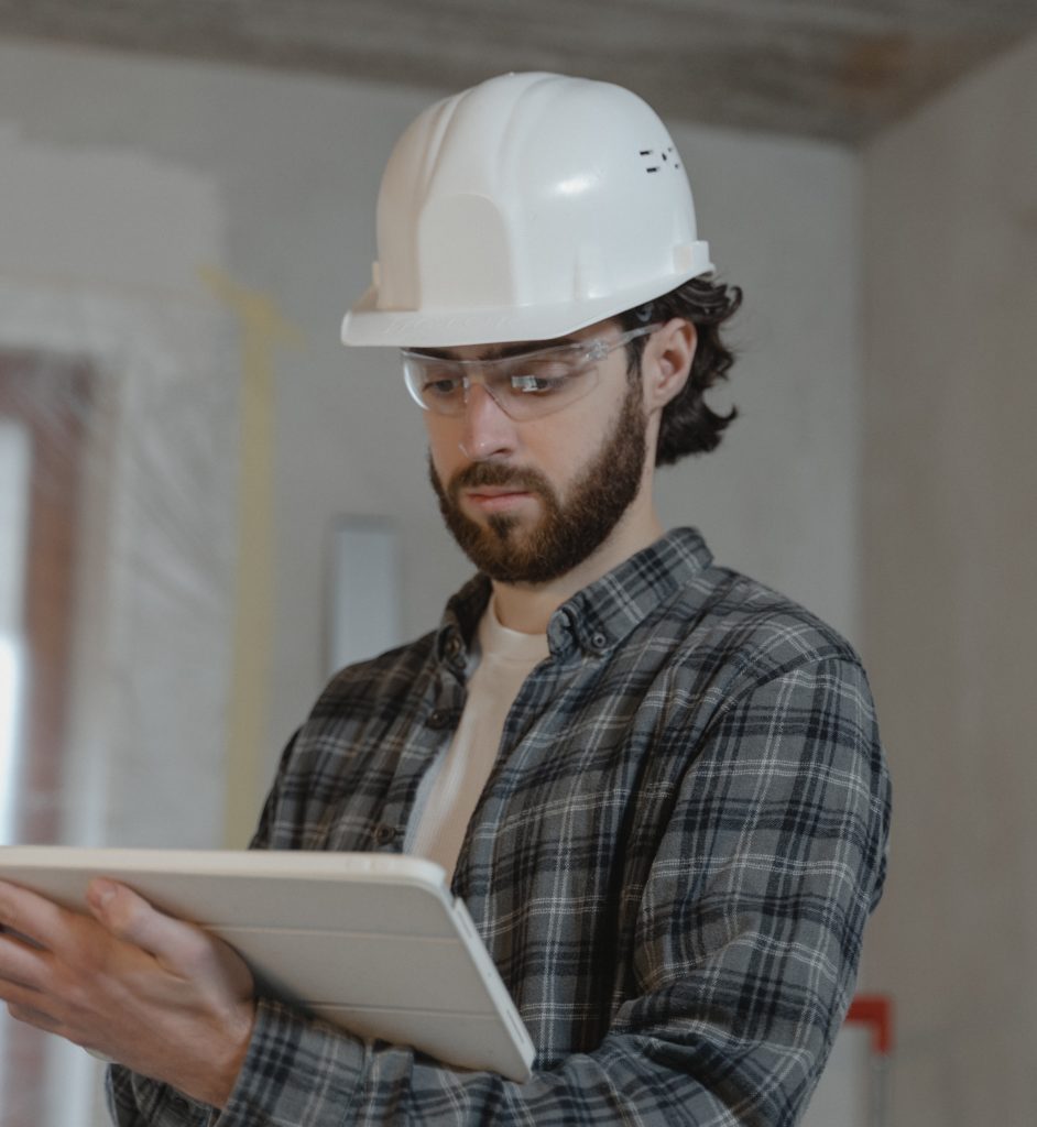 5 Proven Strategies to Retain Your Field Service Staff